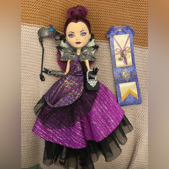 Accessories | Ever After High Raven Queen Throne Coming Doll | Poshmark